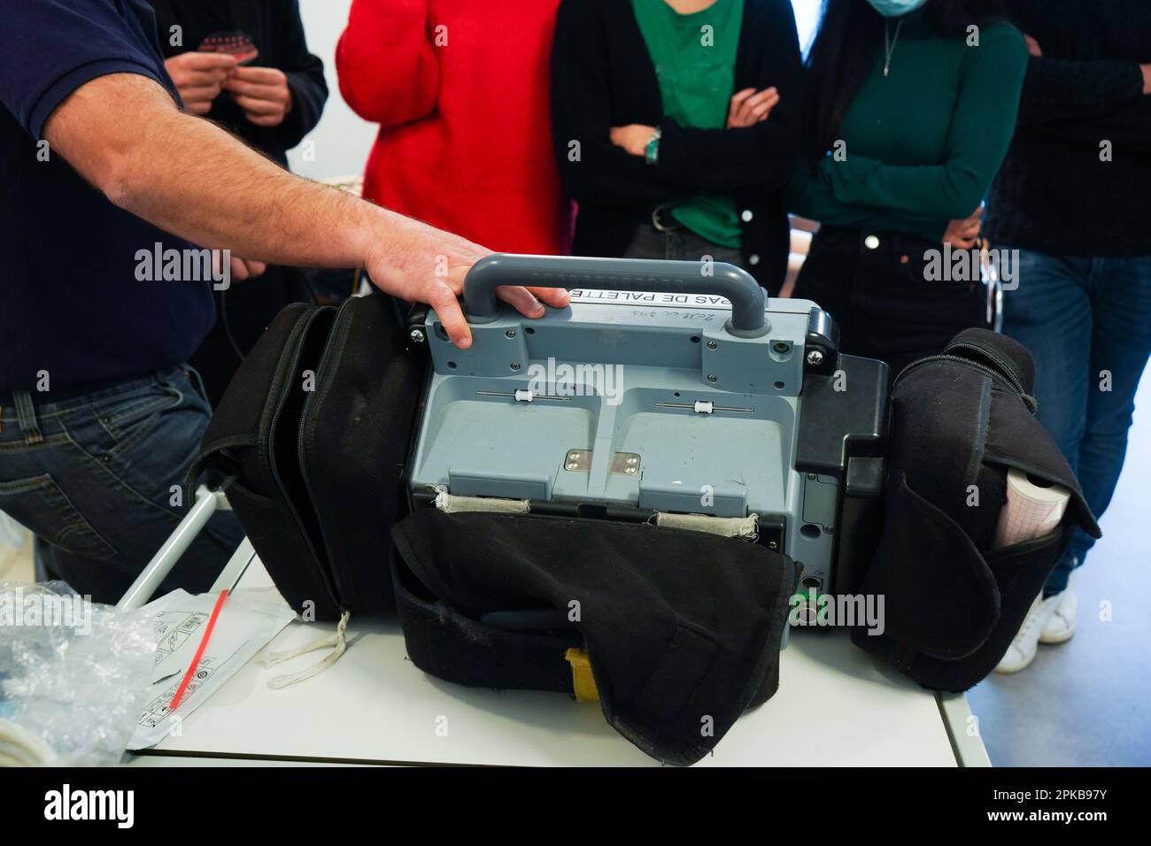 Nurses and emergency nurses undergo training at School of Medicine on ...