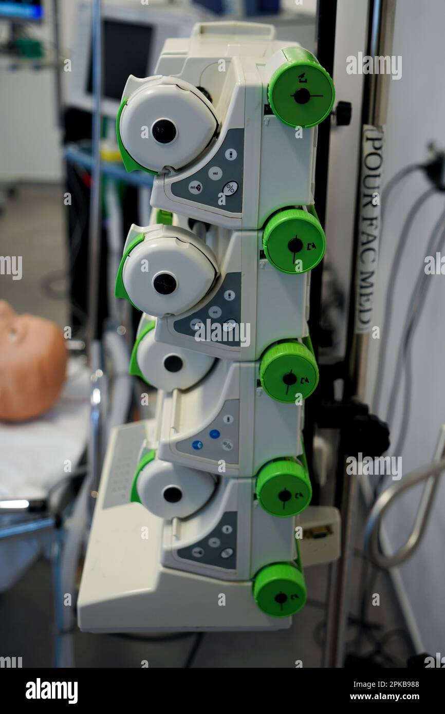 Nurses and emergency nurses undergo training at School of Medicine on ...