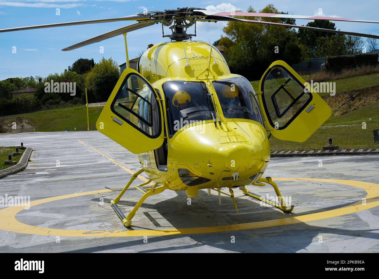 A hospital-based emergency service operates 24 hours a day, 7 days a ...