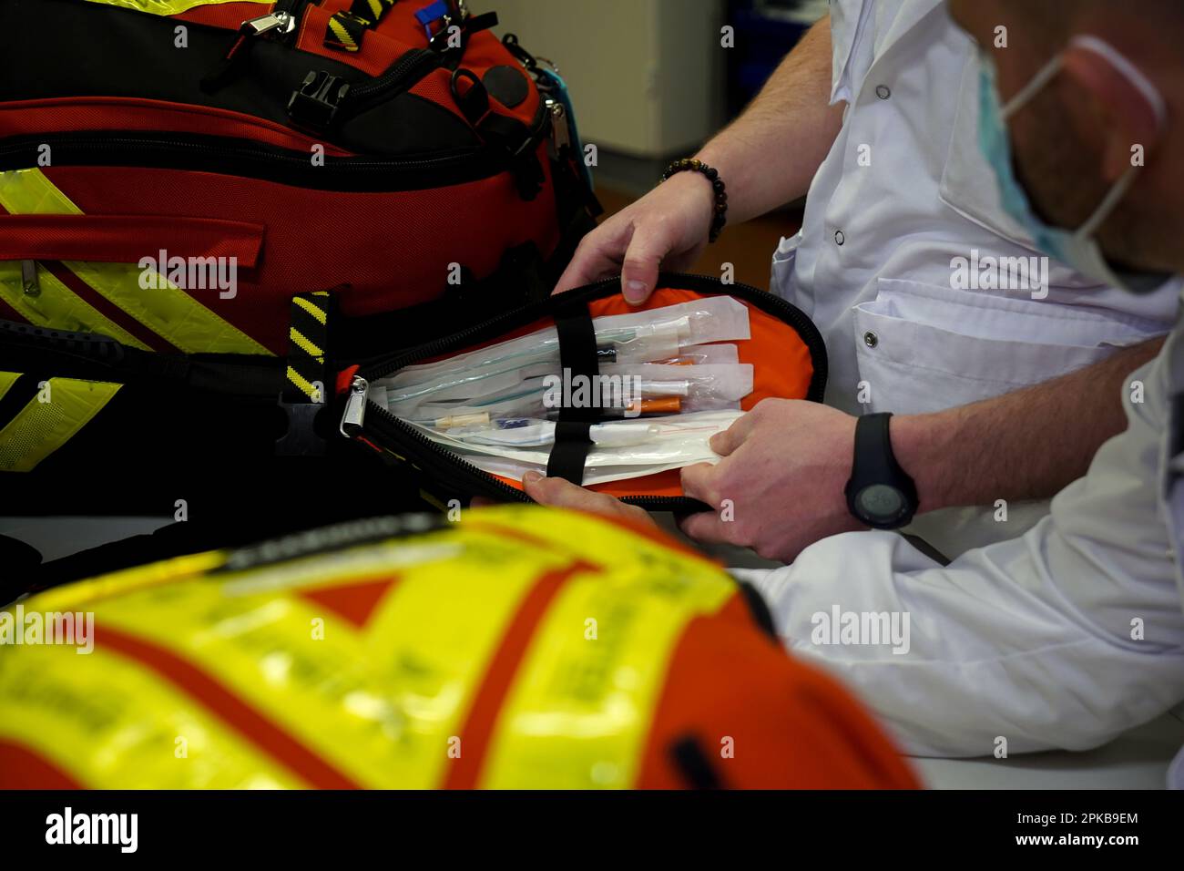 Ambulance training hi-res stock photography and images - Alamy
