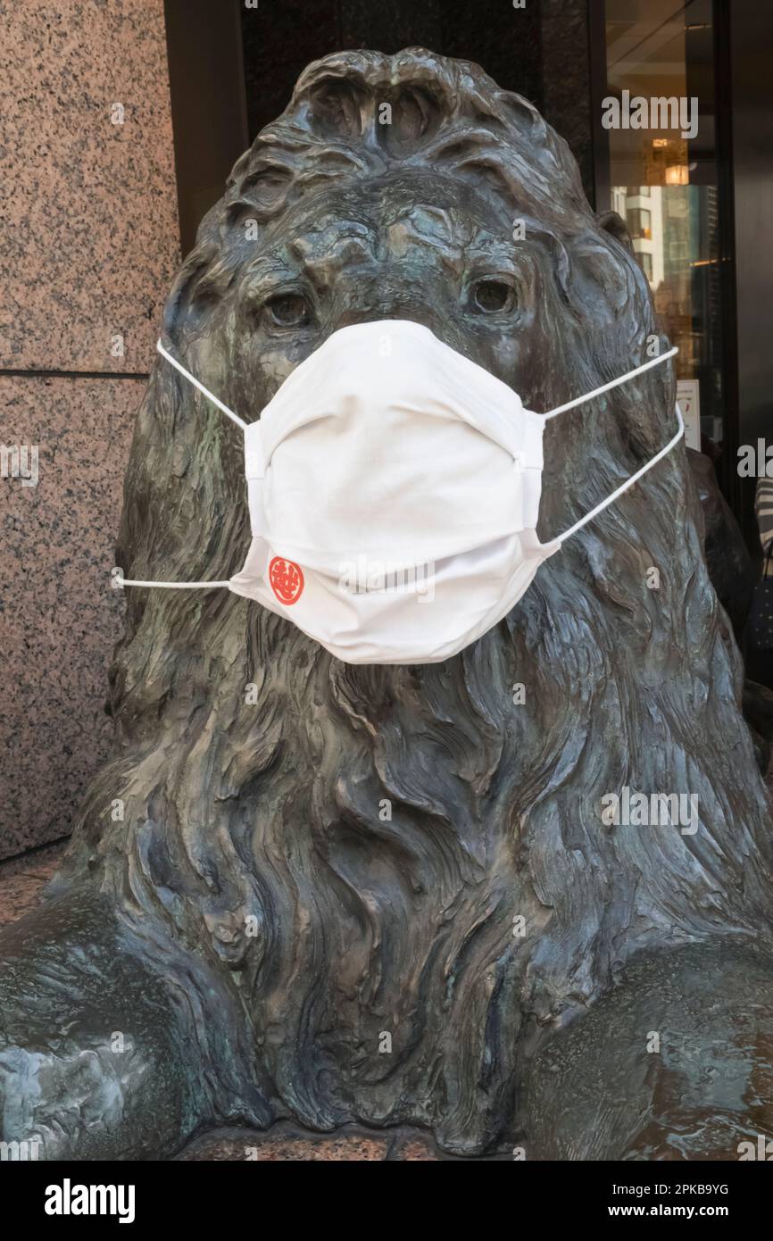 Japan, Honshu, Tokyo, Ginza, Mitsukoshi Department Store, Entrance Lion ...