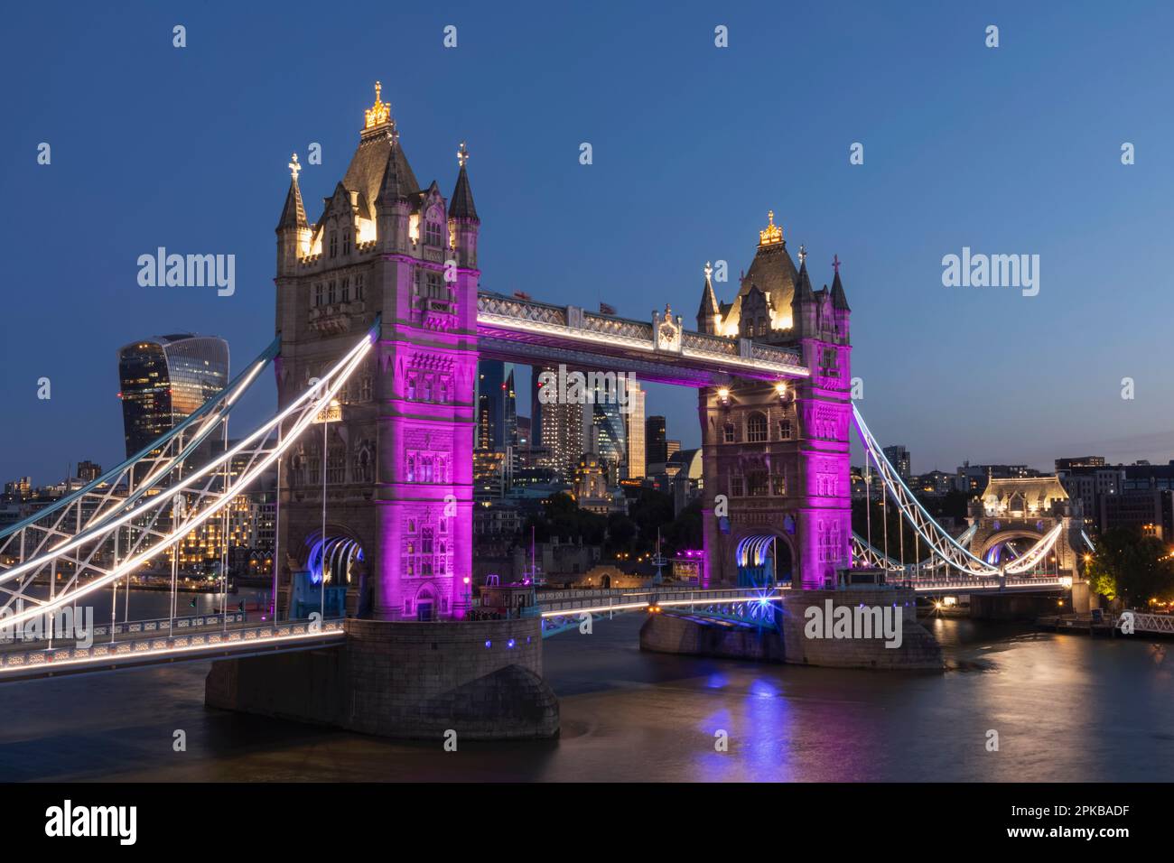 City of london skyline and river thames at night hi-res stock ...