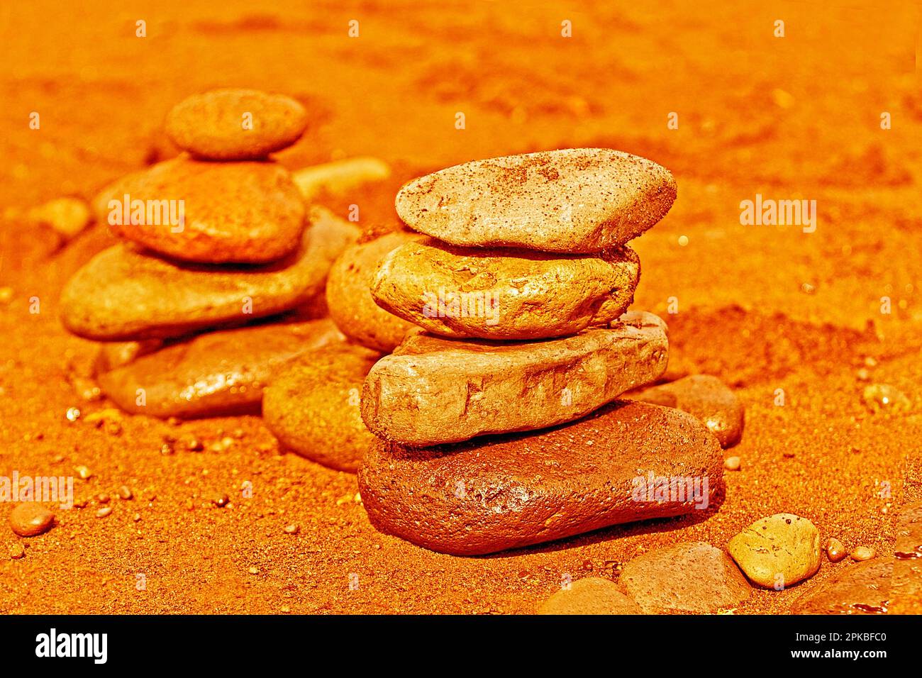 Orange and black pebbles hi-res stock photography and images - Alamy