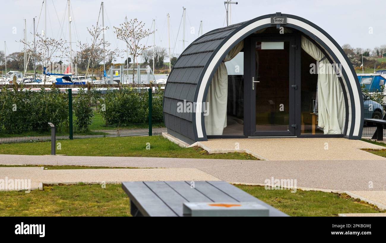 Glamping pod kinnego hi-res stock photography and images - Alamy