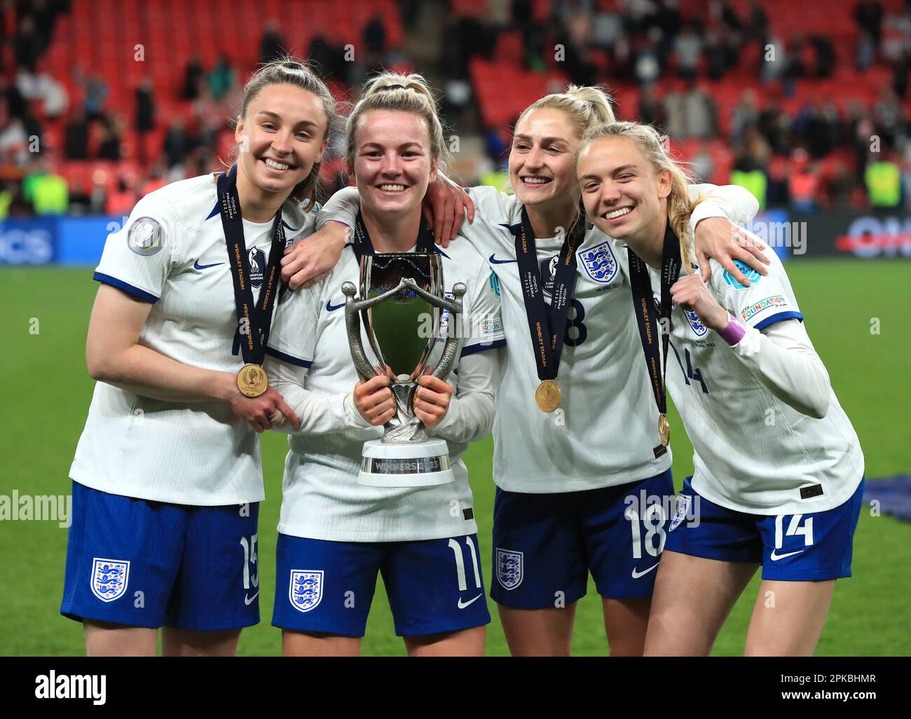 England's Niamh Charles, Lauren Hemp, Laura Coombs and Esme Morgan ...