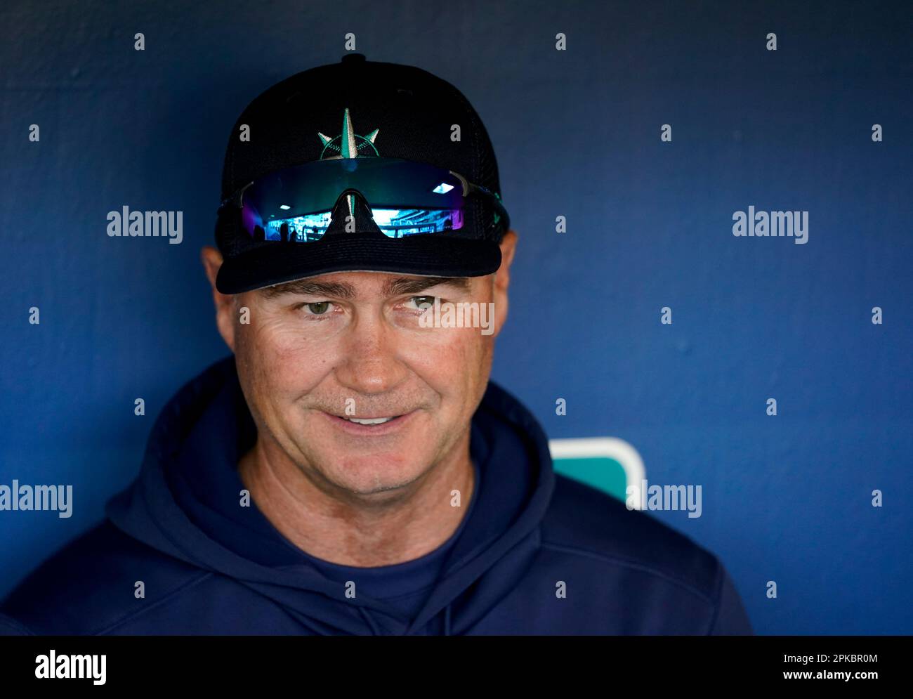 Seattle Mariners manager Scott Servais talks with media members in the ...