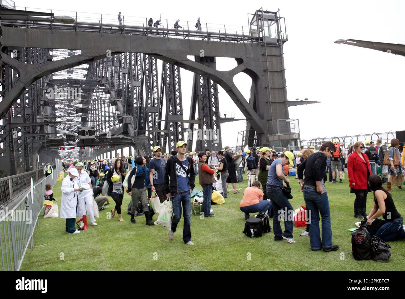 Sydney Harbour Bridge is covered in grass for the 'Breakfast On the ...