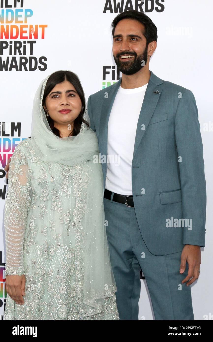 Malala yousafzai and asser malik hi-res stock photography and images ...