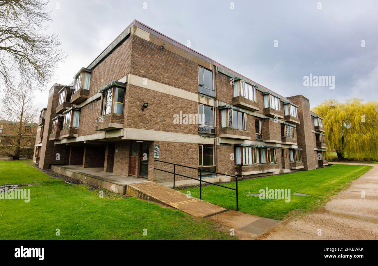 Cambridge university student accommodation hi-res stock photography and ...