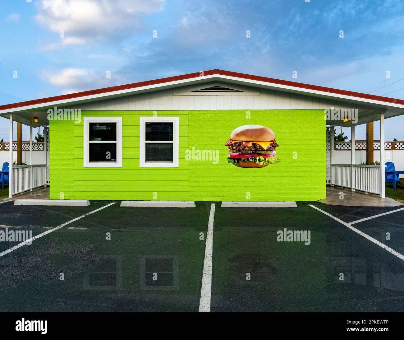 A burger joint at the beach Kitty Hawk NC Stock Photo - Alamy