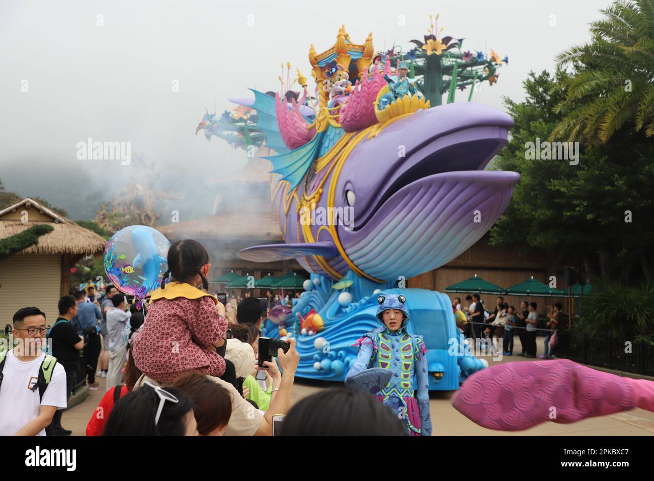ZHUHAI, CHINA - APRIL 6, 2023 - Parents and children view rare Marine ...