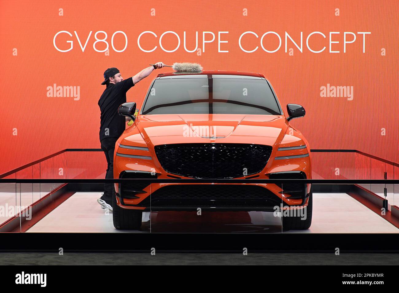 New York, USA. 06th Apr, 2023. Auto detailer Gary Hendrickson dusts the ...