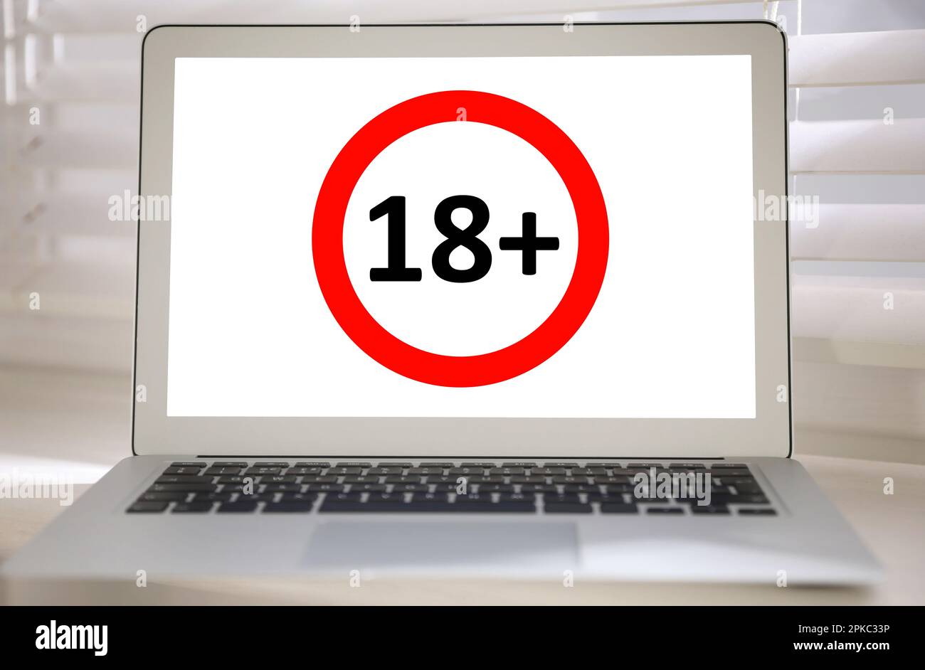 Adult content warning screen hi-res stock photography and images - Alamy