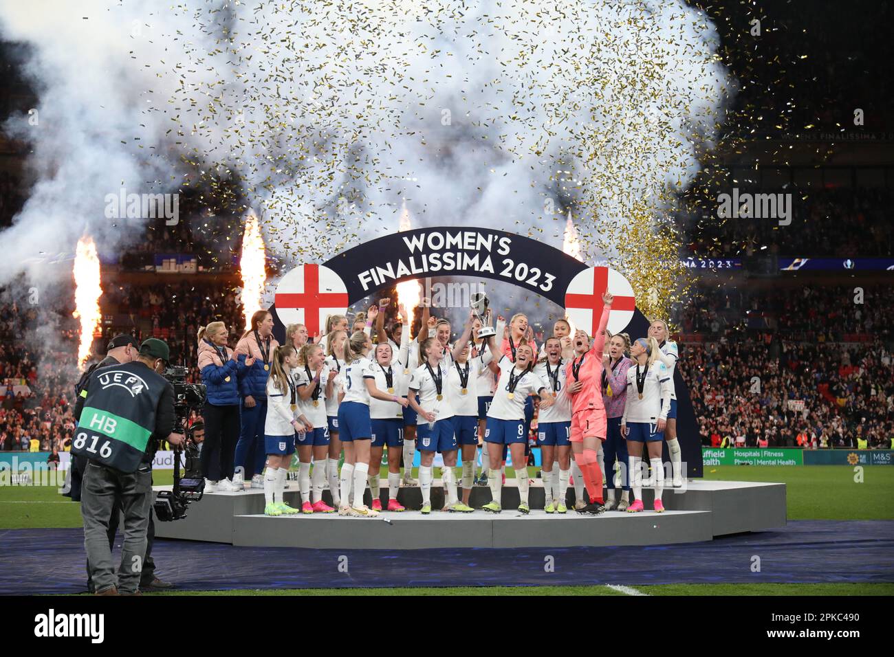London, UK. 06th Apr, 2023. England Lionesses lift the Finalissima ...