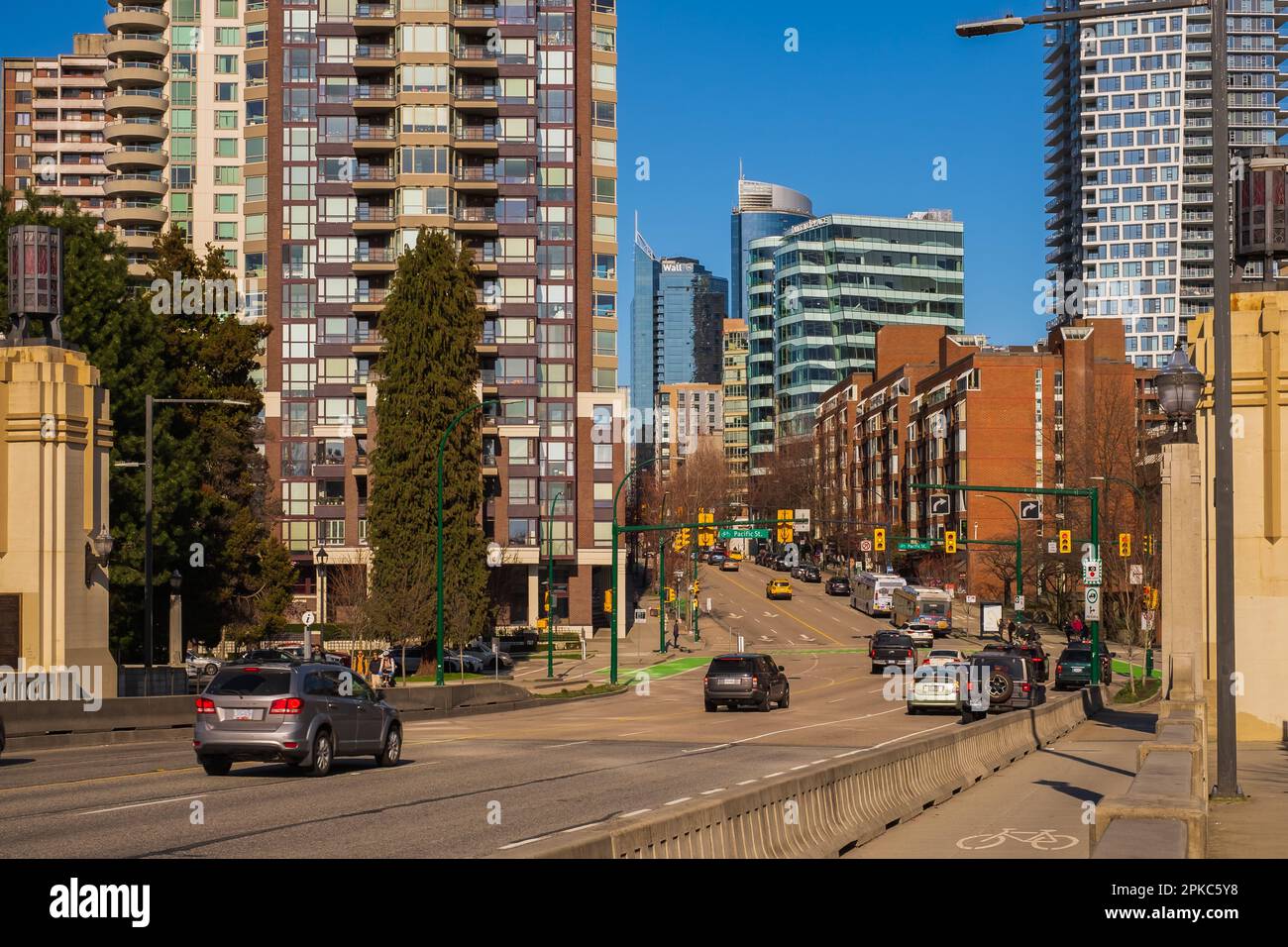 Canada traffic highway hi-res stock photography and images - Alamy