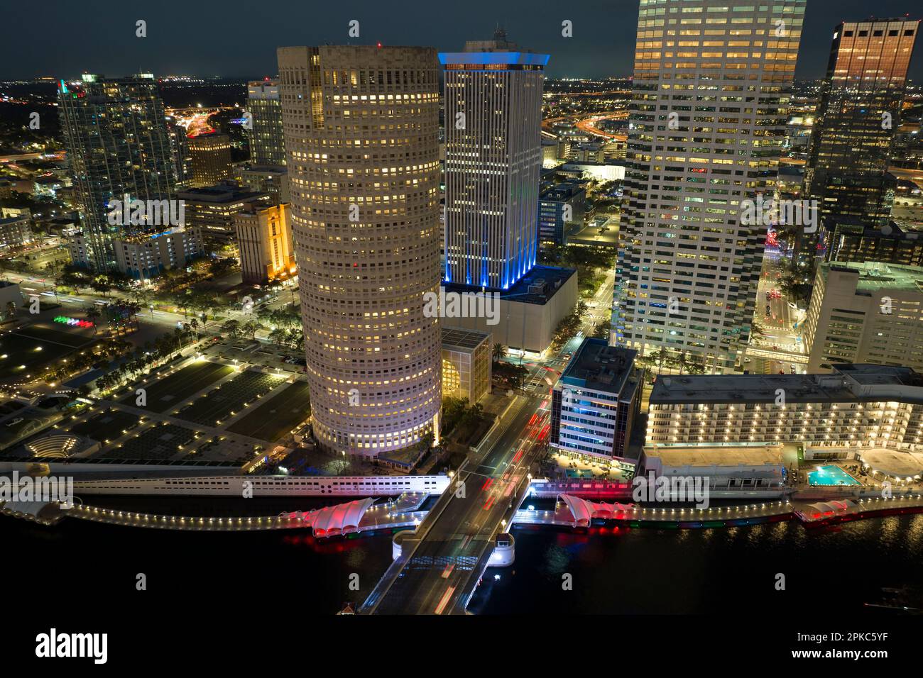 Aerial view of downtown district of Tampa city in Florida, USA ...