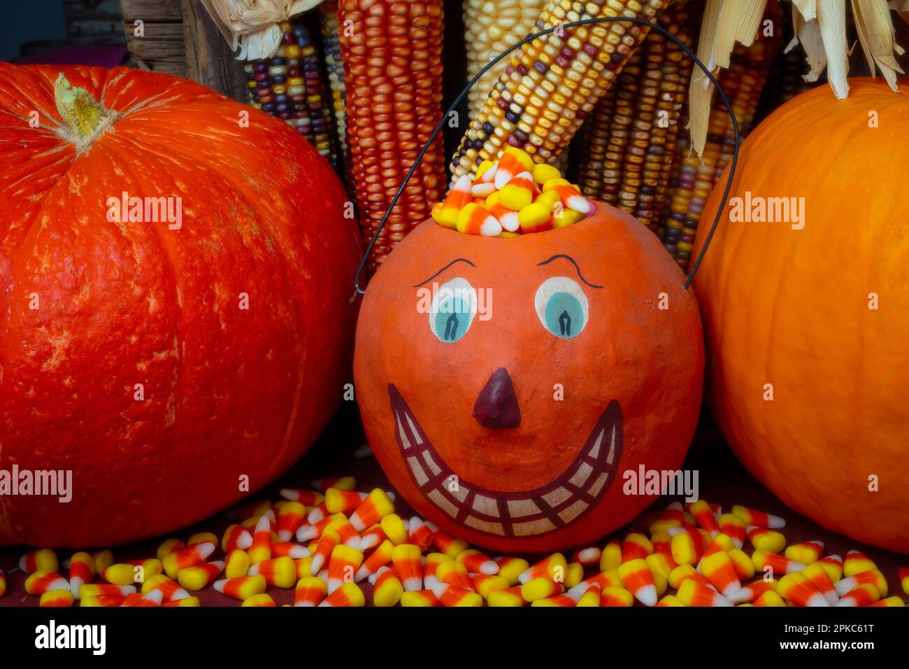 Smiling gourds hi-res stock photography and images - Alamy