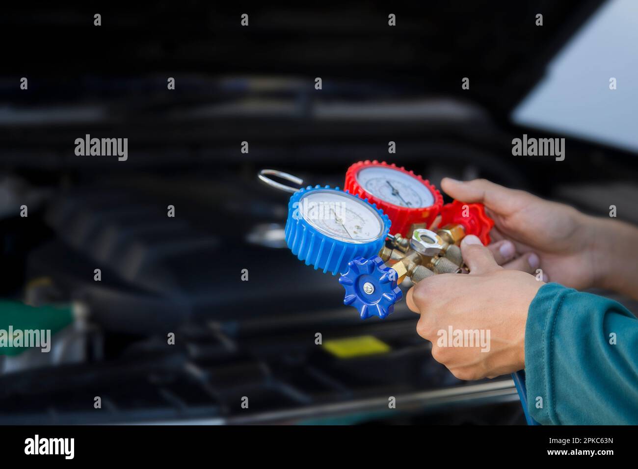 Car air conditioner check service, leak detection, fill refrigerant ...