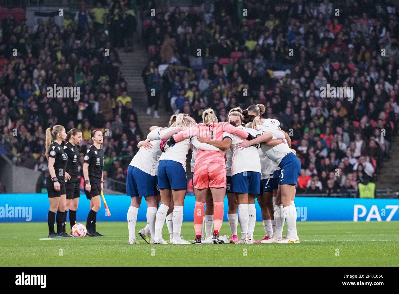 London, England, April 6th 2023: England team huddle during the Womens ...
