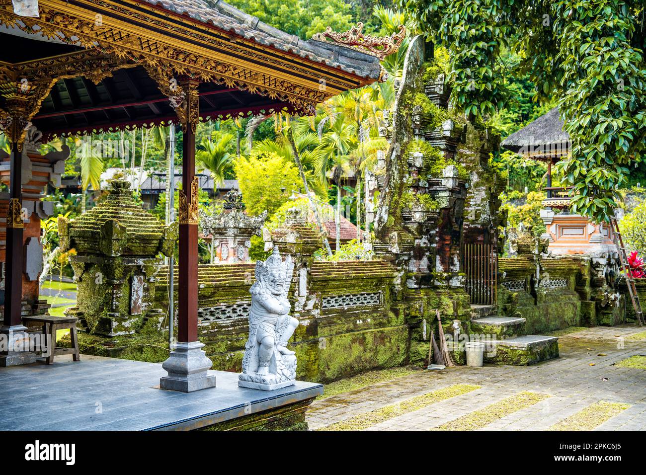 Holy water temple of sebatu hi-res stock photography and images - Alamy