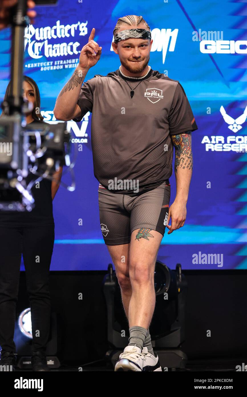 Las Vegas, NV, USA. 6th Apr, 2023. Amateur Lightweight Isaiah Figueroa ...