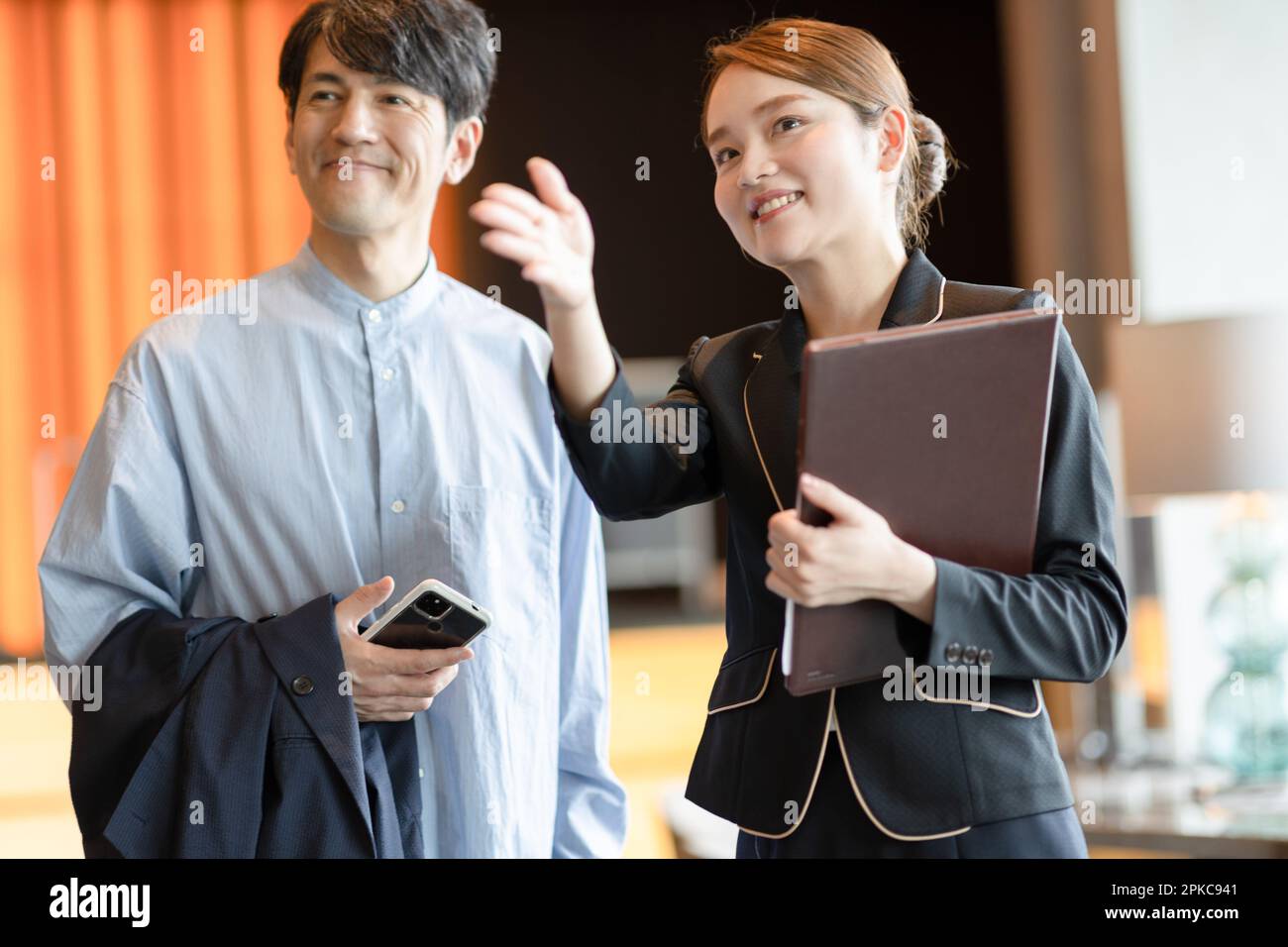Guests and Hotel Staff Stock Photo - Alamy