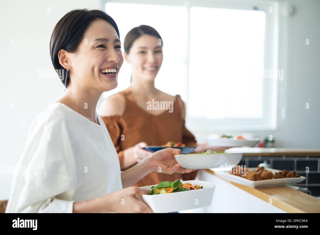 Home house party hi-res stock photography and images - Alamy