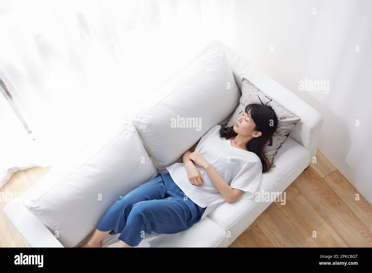 Woman lying on her back hi-res stock photography and images - Alamy