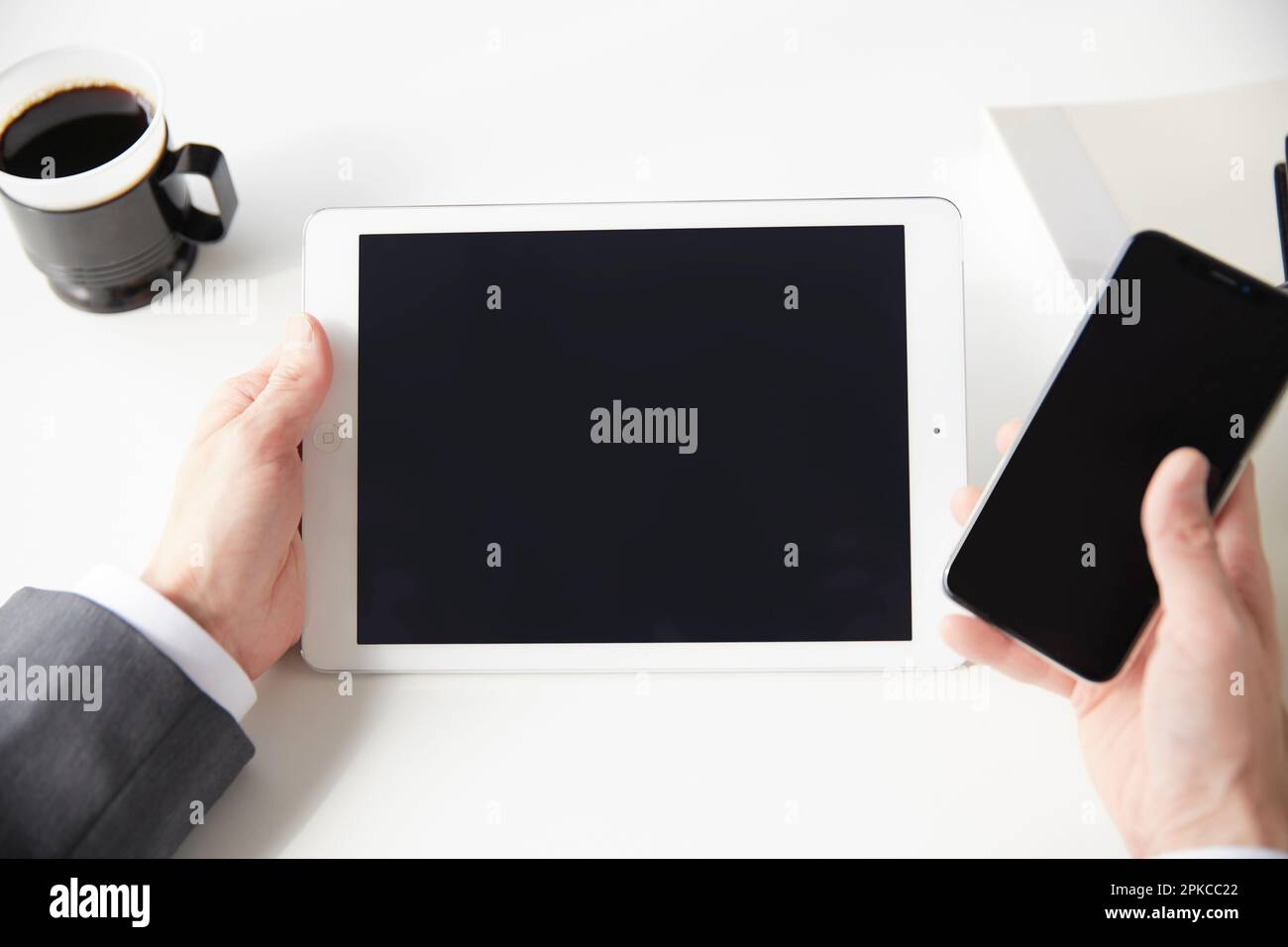 Multiple devices hi-res stock photography and images - Alamy