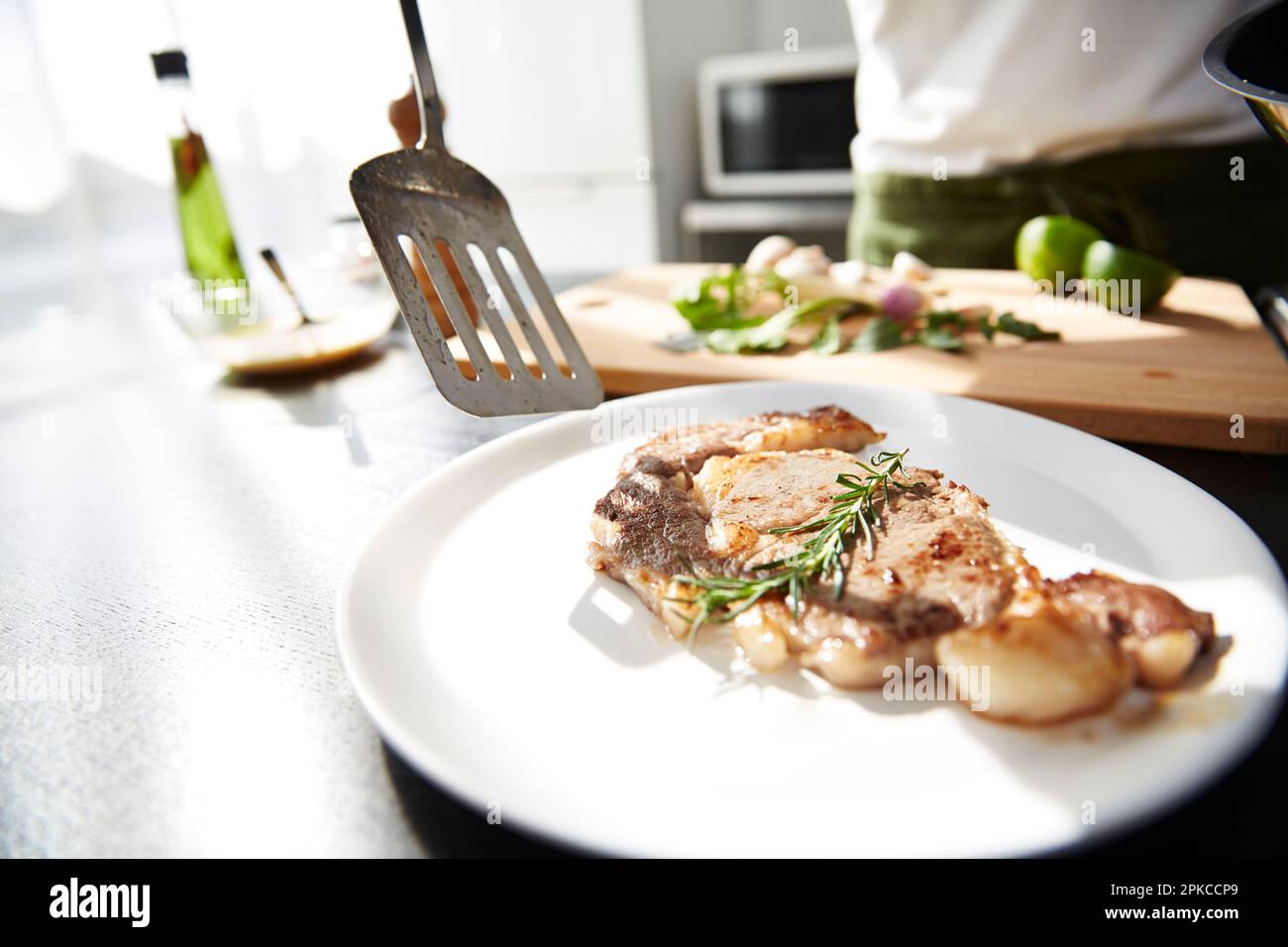 Man eating steak hi-res stock photography and images - Alamy