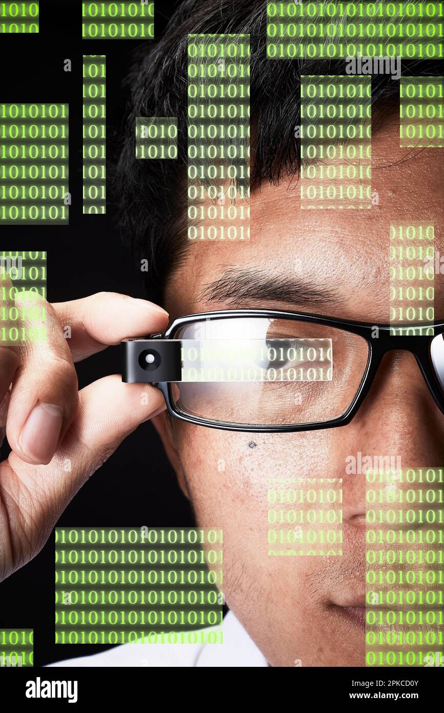 Man wearing Smart Glasses Stock Photo - Alamy