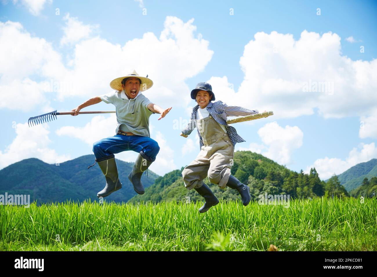 Japanese women jumping for hi-res stock photography and images - Alamy