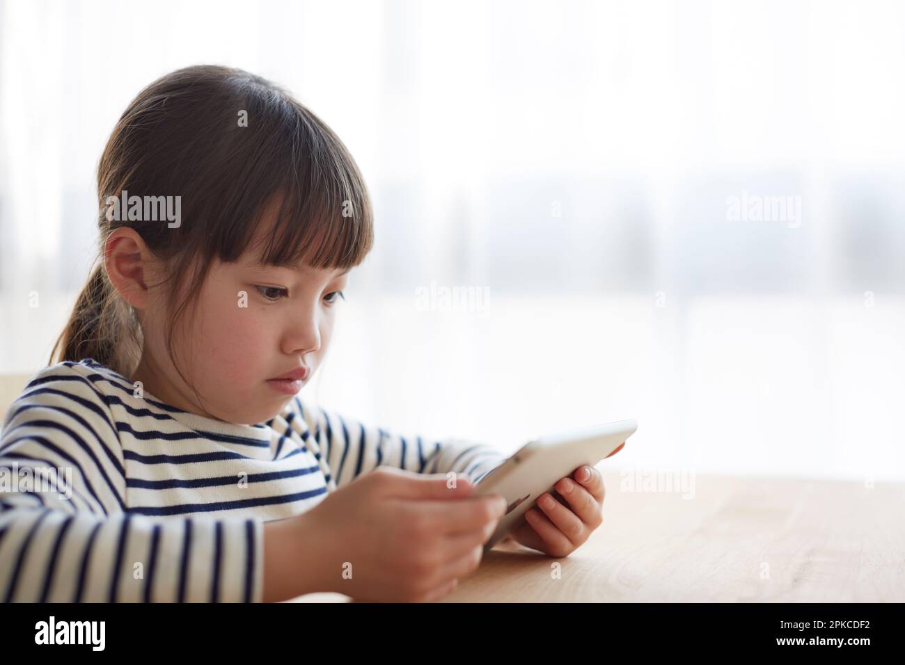 Child examination table hi-res stock photography and images - Alamy