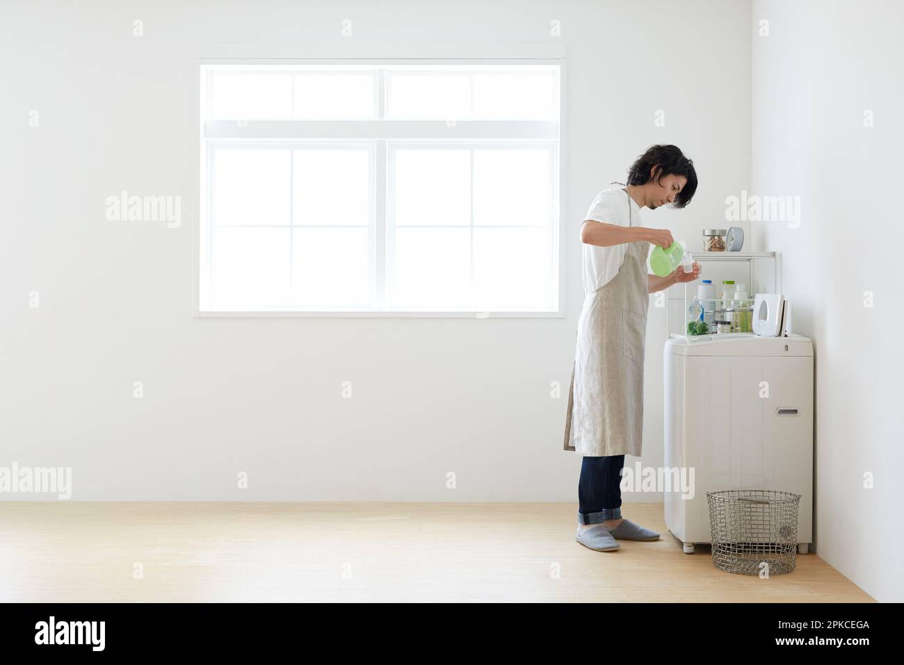 Detergent in washing machine hi-res stock photography and images - Alamy