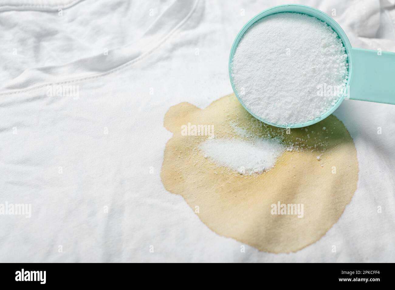 Laundry detergent on stained hi-res stock photography and images - Alamy