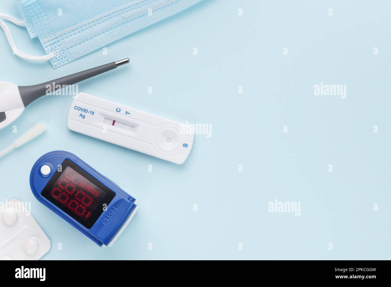 Medical kit for the prevention and treatment of coronavirus. Mask, test ...