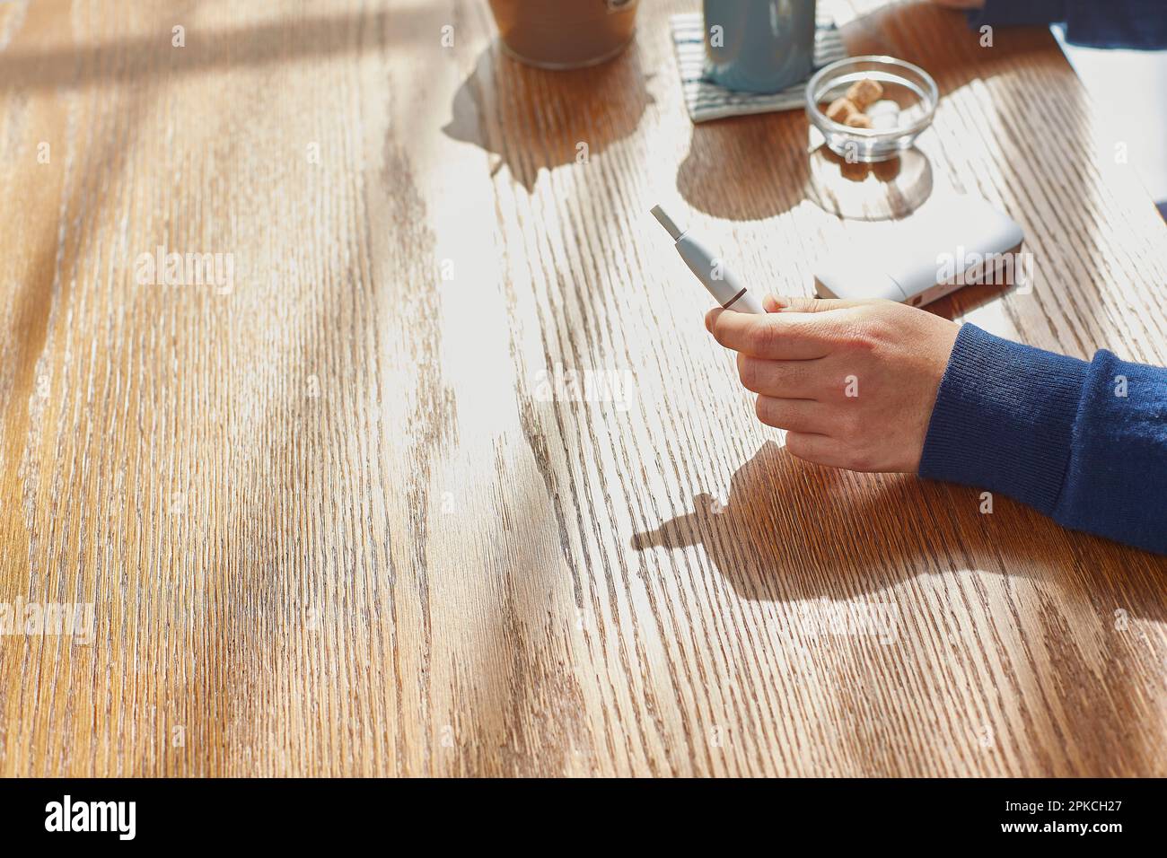 Second shot cafe hi-res stock photography and images - Alamy