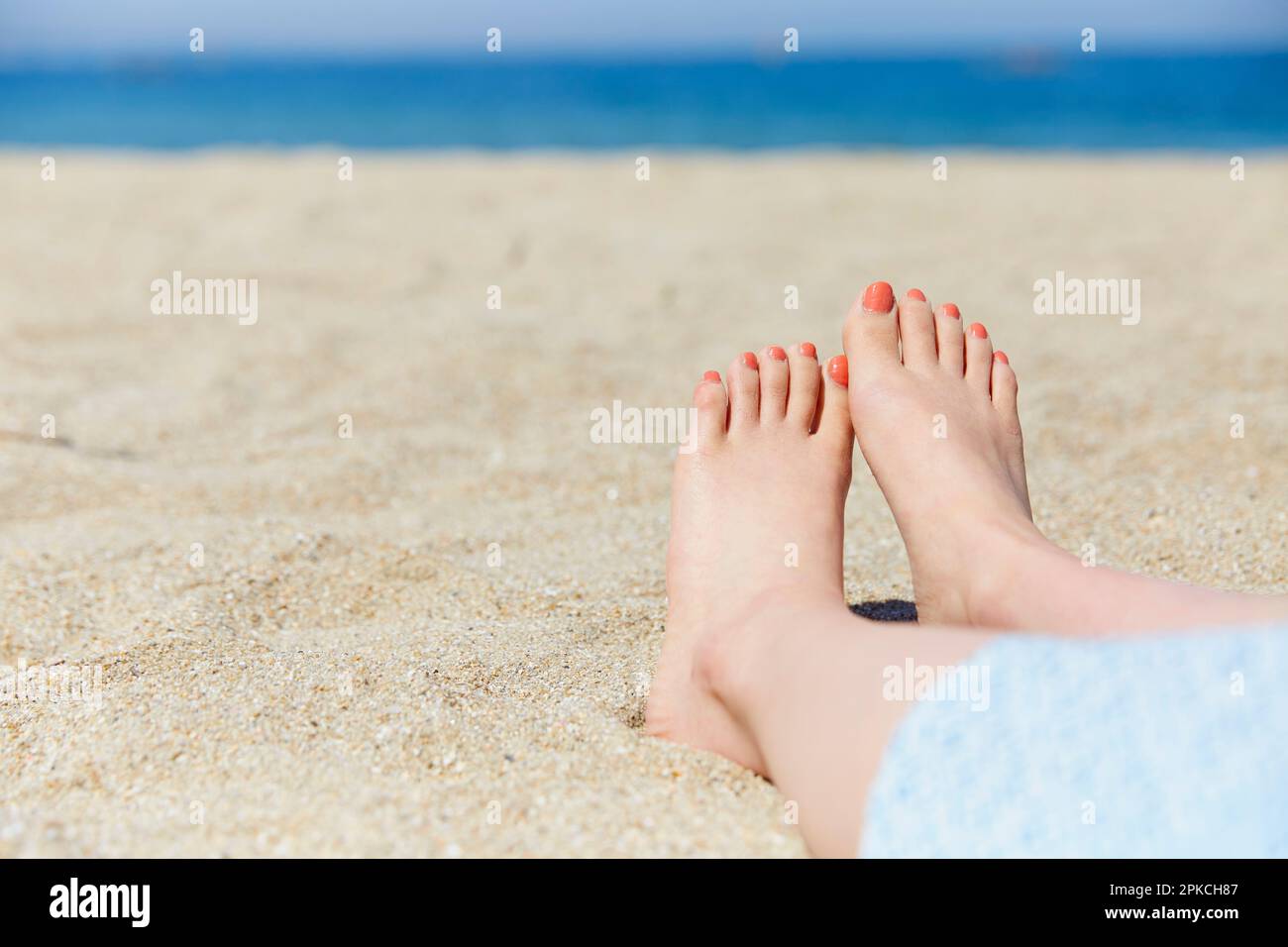 Womans feet on sea hi-res stock photography and images - Alamy
