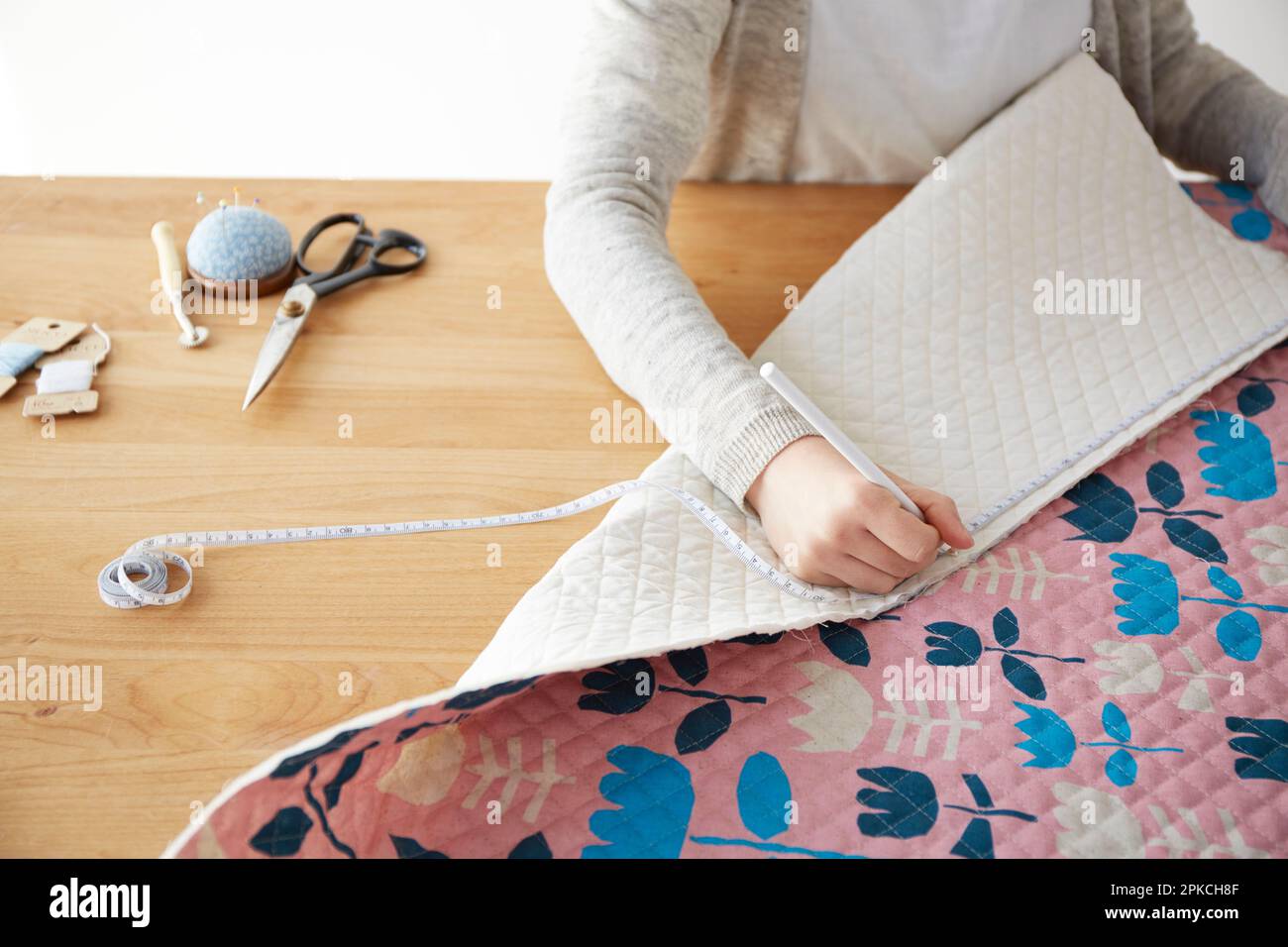 Womans table hi-res stock photography and images - Alamy