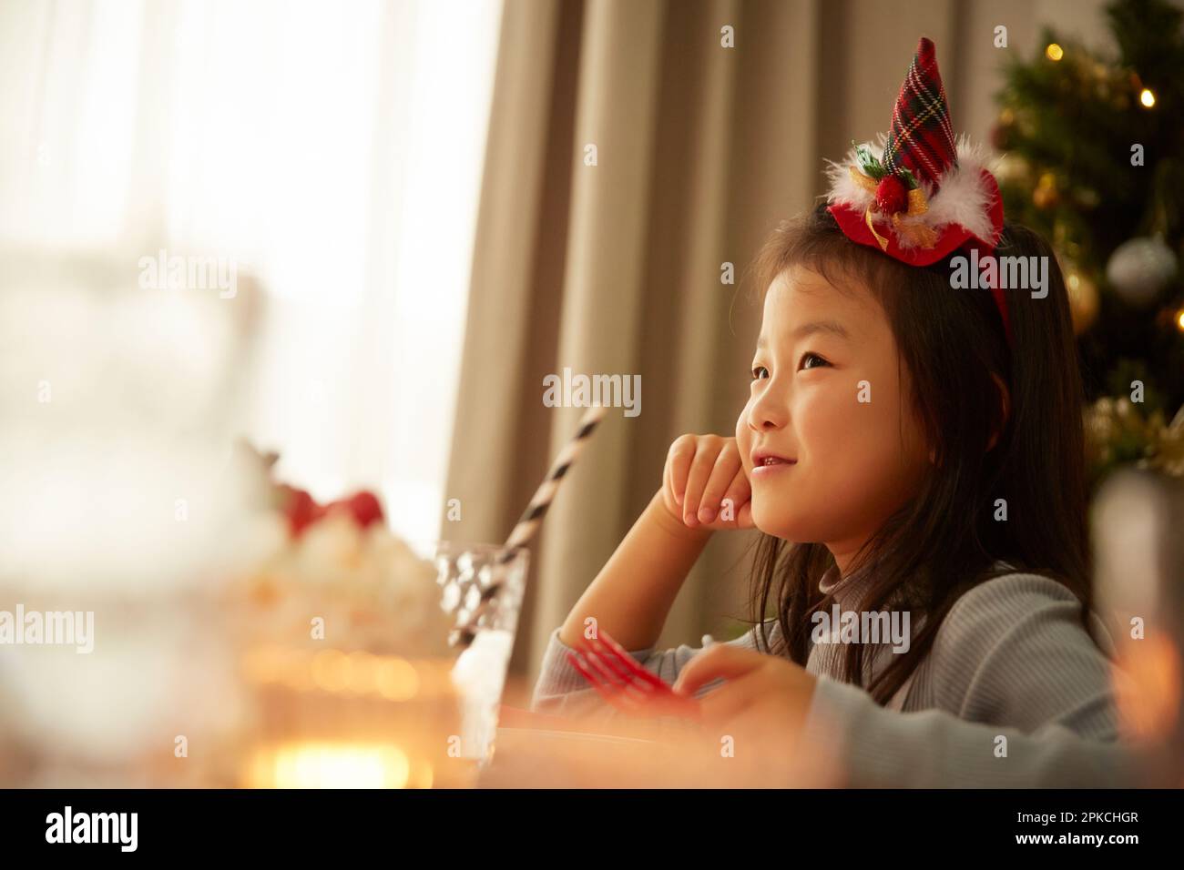 Christmas family photo, group hi-res stock photography and images - Alamy