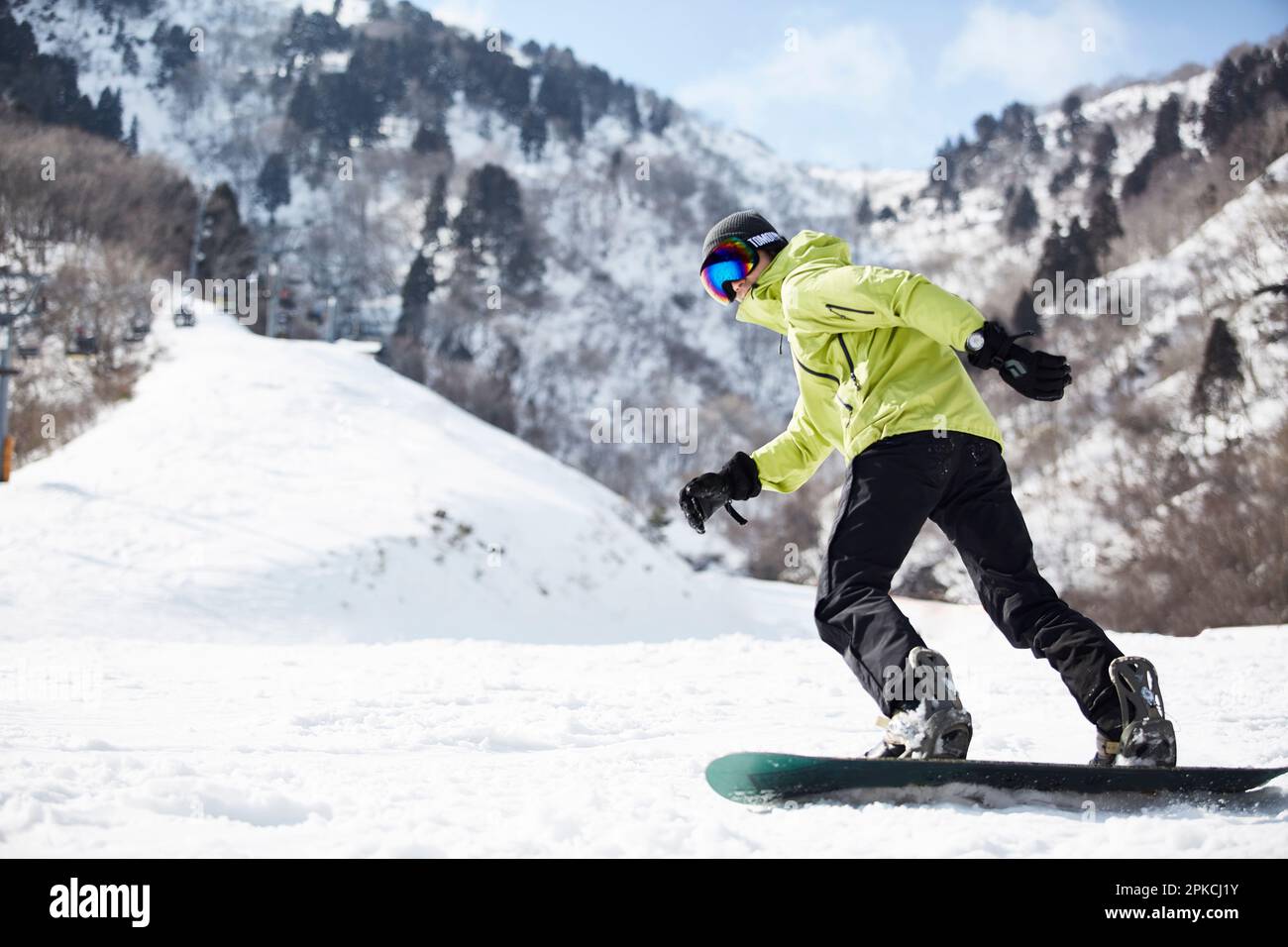 Japan snowboarding hi-res stock photography and images - Alamy