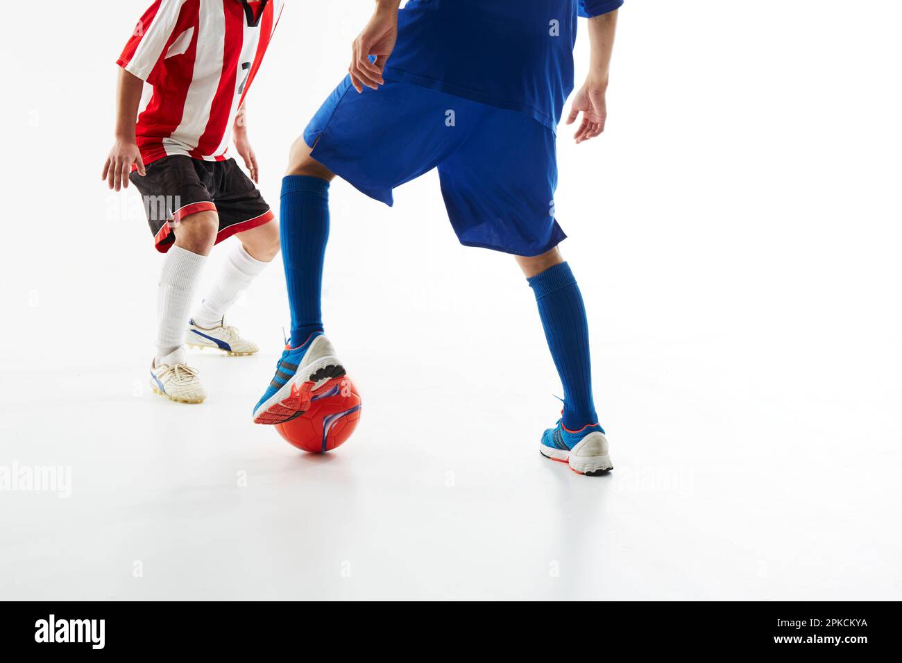 Soccer defending hi-res stock photography and images - Alamy