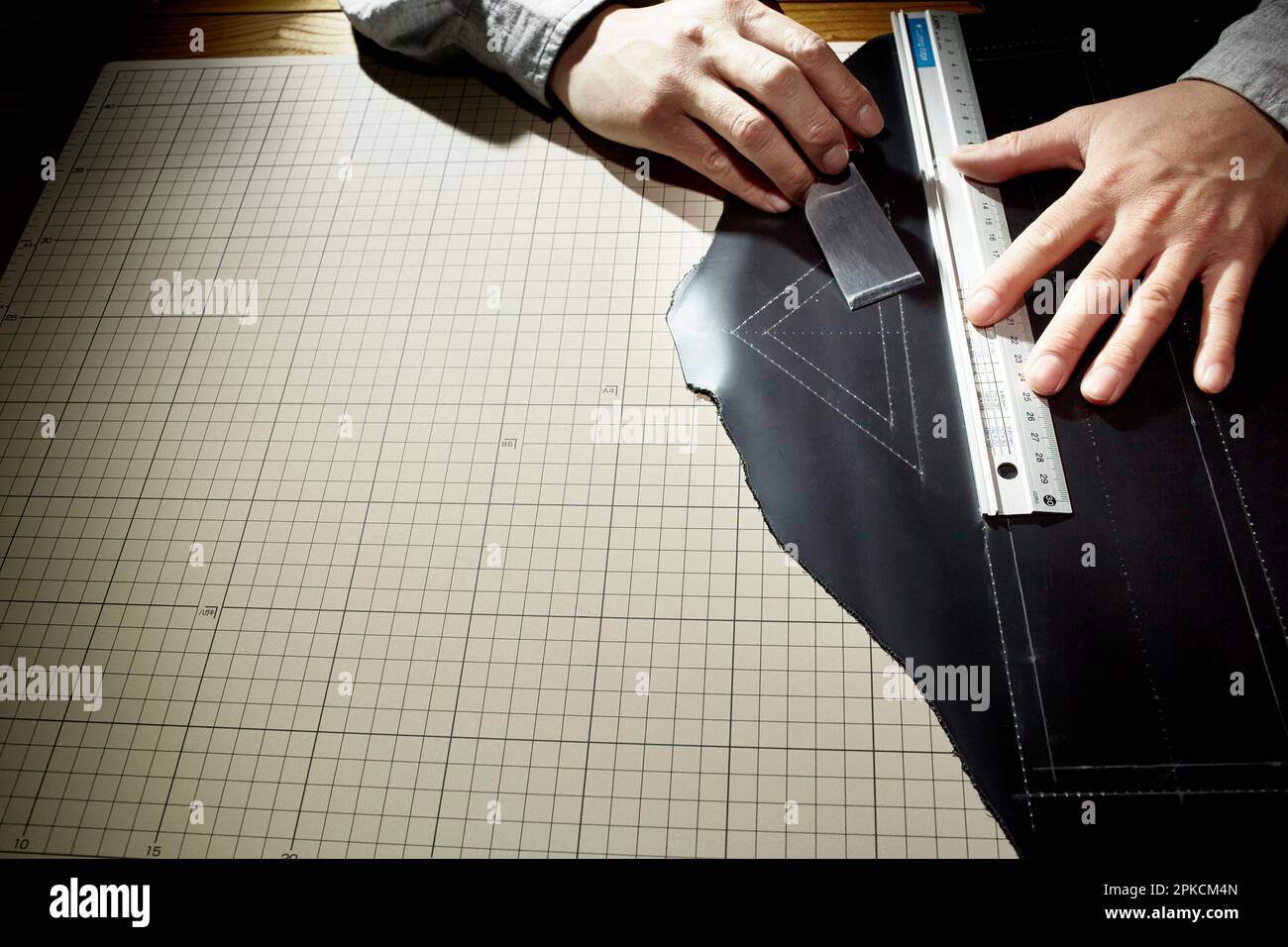 Cutting technique hi-res stock photography and images - Alamy