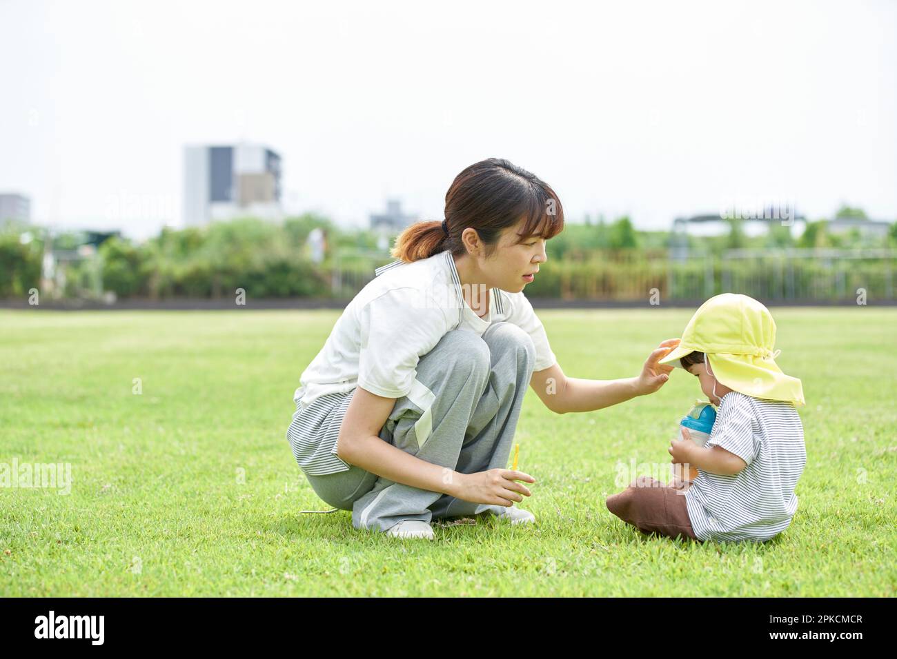 Heat stroke countermeasure hi-res stock photography and images - Alamy