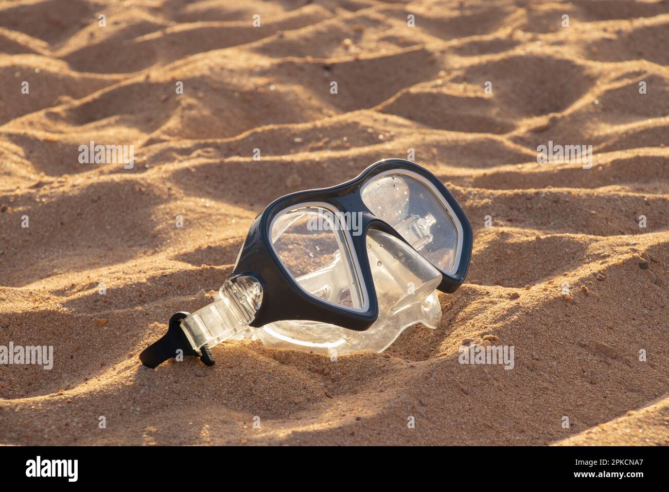 Silicon mask hi-res stock photography and images - Alamy