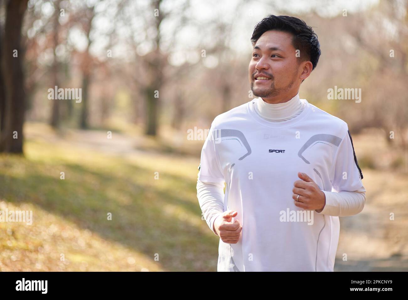 Marathon asian man running hi-res stock photography and images - Alamy