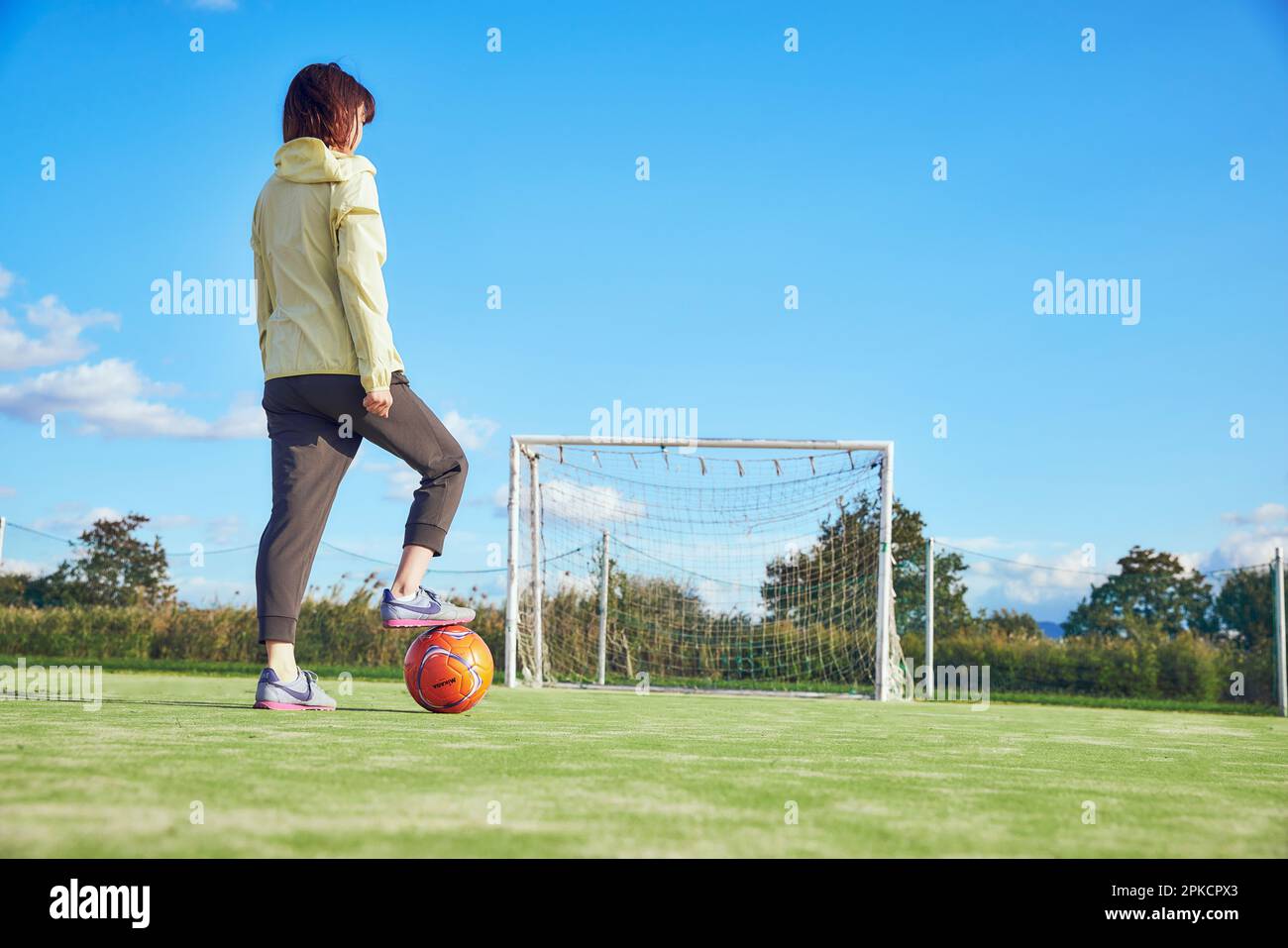 Japan girl feet hi-res stock photography and images - Alamy
