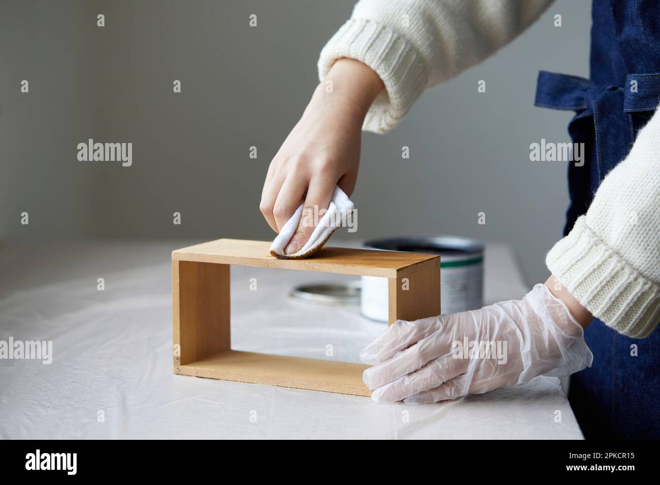 Handmade shelf hi-res stock photography and images - Alamy