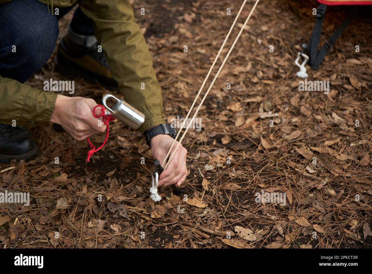 Peg and hammer hi-res stock photography and images - Alamy