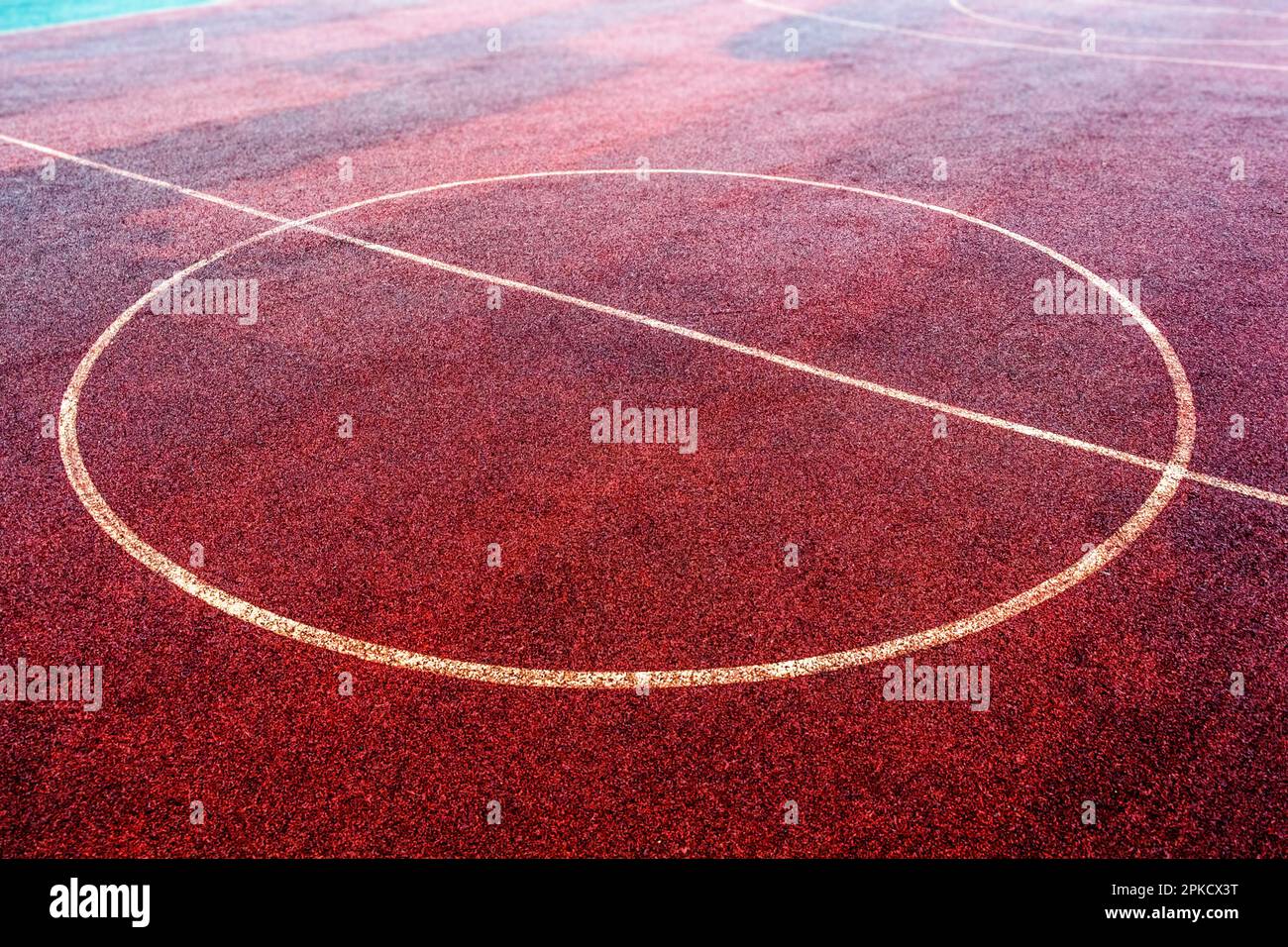 White dividing line of the sports field Stock Photo - Alamy